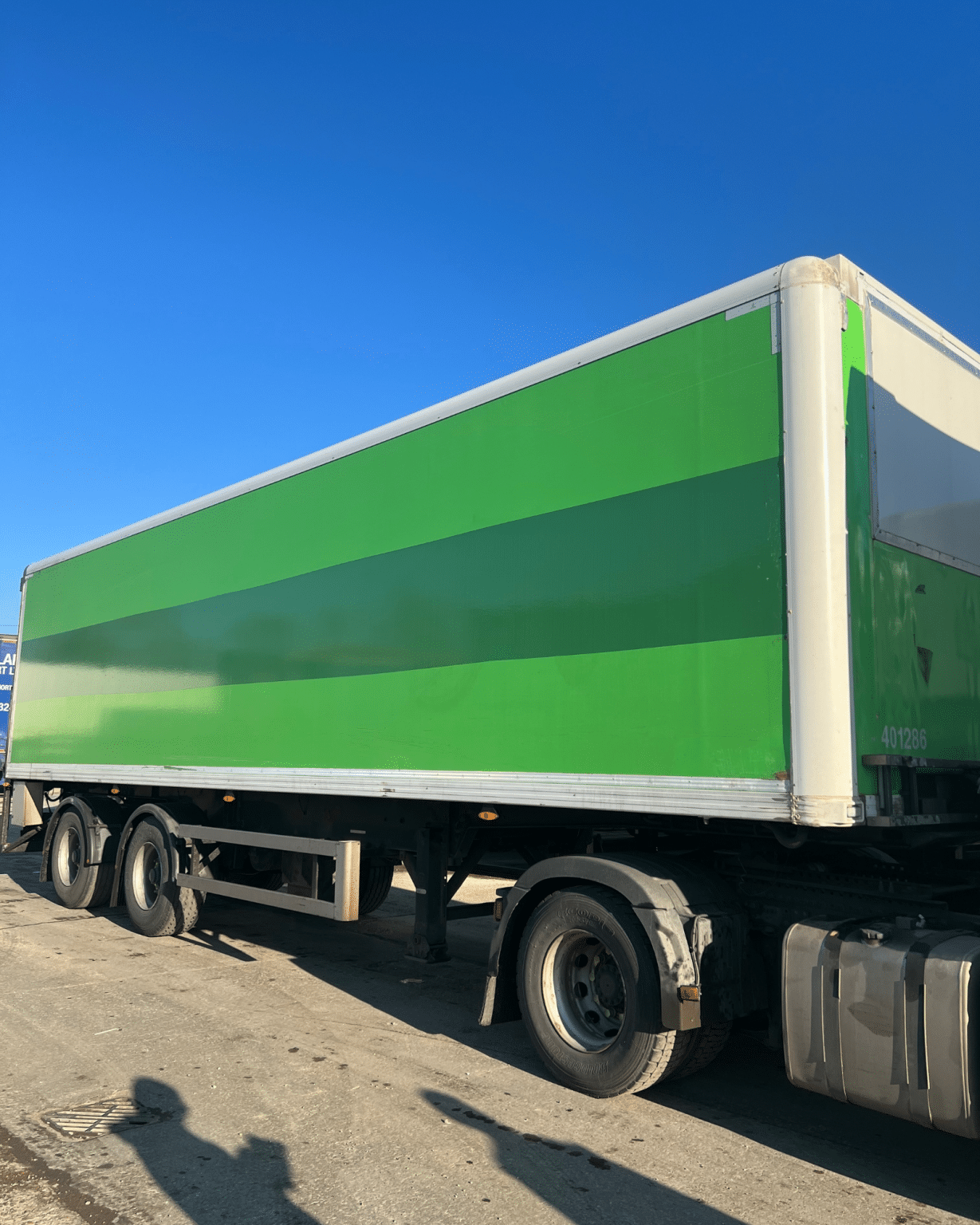 HGV Box Trailers For Sale UK - Buy New & Used Trailers