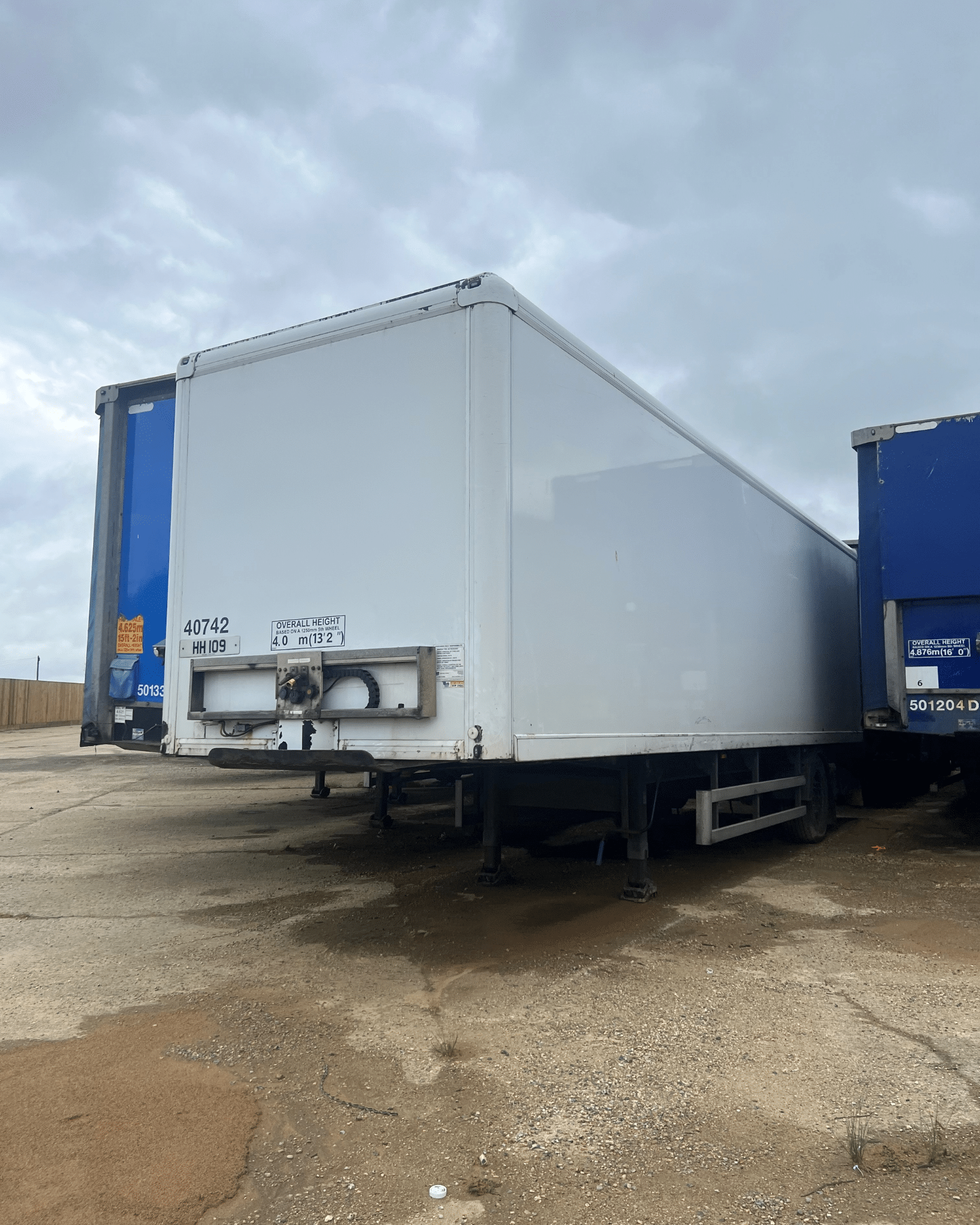 HGV Box Trailers For Sale UK - Buy New & Used Trailers