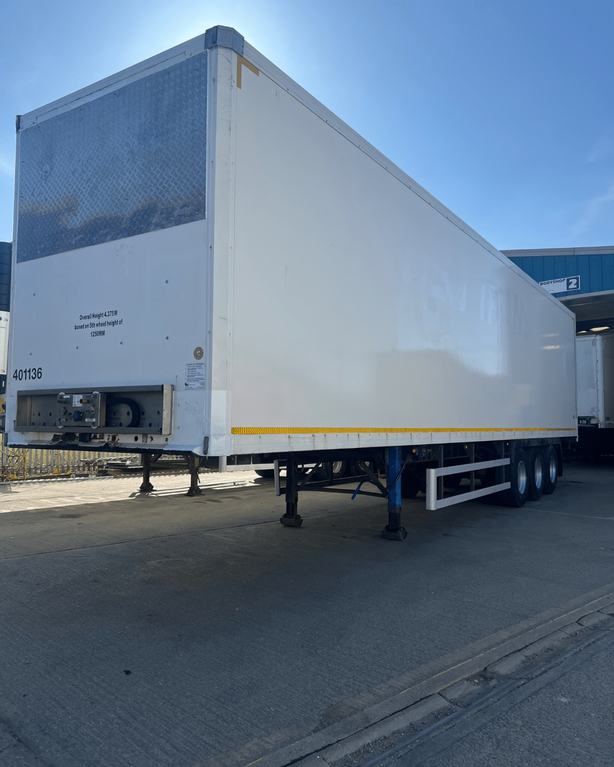 HGV Box Trailers For Sale UK - Buy New & Used Trailers